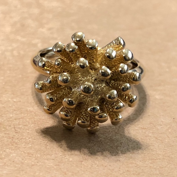 Avon | Jewelry | Vintage Avon Gold Starburst Ring | Poshmark